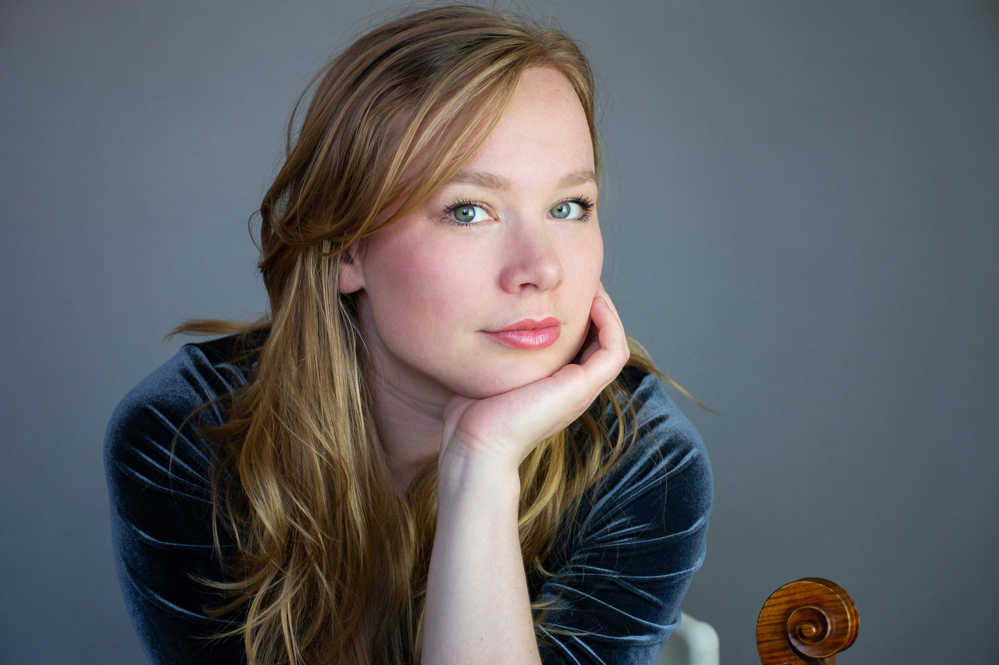 Classic - Con Brio - Elisa Karen Tavenier, Viola